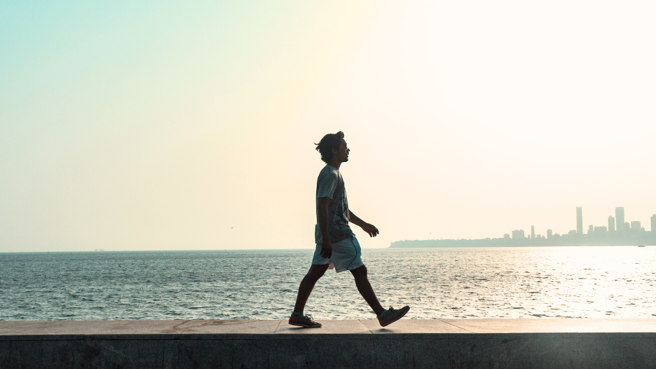Why Are My Knees Clicking? - East West Physiotherapy